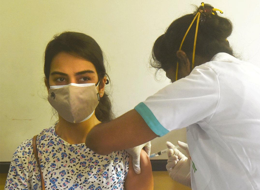 NTAGI ने दी 12 से 14 साल के बच्चों की वैक्सीन लगने कि दिए संकेत | HNN 24x7